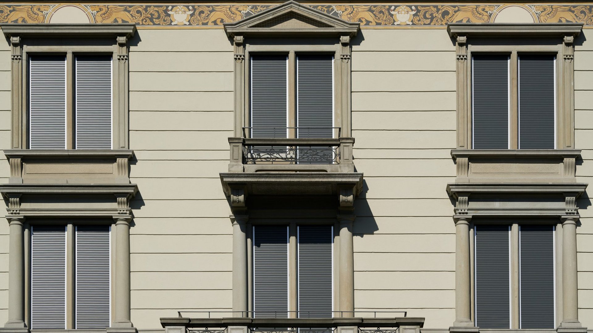 Solar Protection – D8 Metals